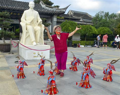 国庆假期全国国内旅游出游515亿人次（配图） 搜狐大视野 搜狐新闻