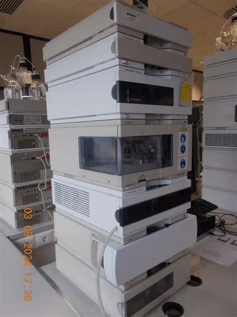 Agilent 1100 Hplc System For Laboratory Use Display Inch 12 Inch At