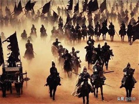 為何呂布三次易主被罵三姓家奴？歷史上的劉備九易其主，恩將仇報 每日頭條