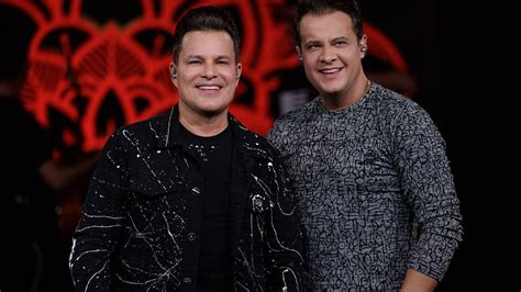 Veja foto de João Neto e Frederico