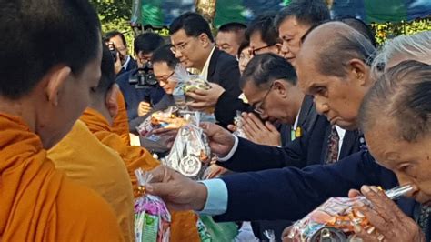 12 พฤศจิกายน 2561 ผศ ดร ปารเมศ กำแหงฤทธิรงค์ คณบดีคณะสถาปัตยกรรมศาสตร์