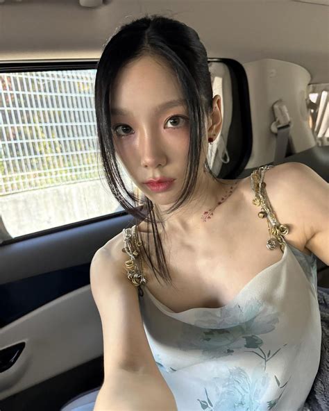 소녀시대 태연 갤러리 To X 꿈 노래 콘서트 가방 타투 리즈 몸매 인스타
