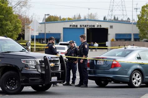 Roseville Gunman Snatches Two Hostages From The Street And Shoots One