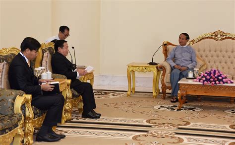 နိုင်ငံတော်သမ္မတ ဦးဝင်းမြင့် မြန်မာနိုင်ငံဆိုင်ရာ လာအိုပြည်သူ့ဒီမိုကရက