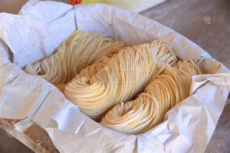 手工制作的面条