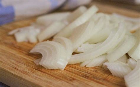 Килька с луком и маслом
