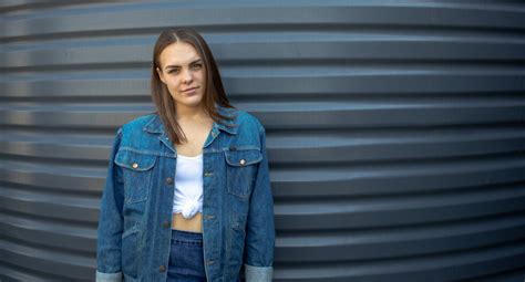 Cuáles son las 10 prendas que toda mujer debería tener en el clóset