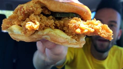 Popeyes New Spicy Chicken Sandwich Food Review Youtube