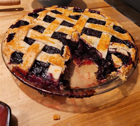I Made A Very Messy 🍒 Pie 😂 R Pie