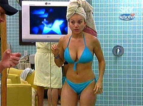 Elizabeth Álvarez nude pics page