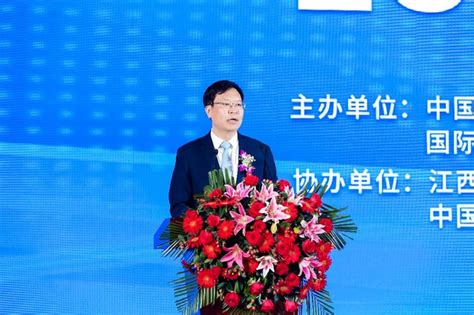 蒙牛李鹏程：携手共进 以数智之光点亮乳业新未来凤凰网