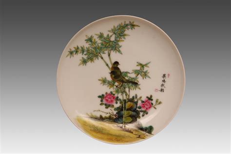 清 珐琅彩花鸟纹盘重庆华夏文物 2011年哲圣春季文物艺术品大型专场拍卖会重庆华夏文物拍品价格图片拍卖专场拍卖会预展拍卖会结果