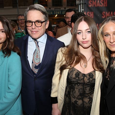 Sarah Jessica Parkers Offbeat Styling Quirk Says Everything About Who She Is British Vogue