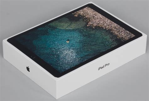 Apple iPad Pro с дисплеем 12,9 дюйма (2017 года)