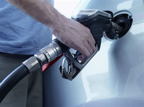 10 Consigli Utili Per Risparmiare Benzina Green It