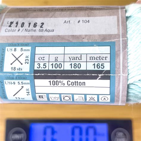 How To Calculate Yarn Yardage By Weight 3 Calculators Stardust Gold