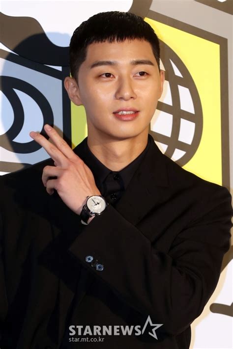 더쿠 [단독] 박서준 헤어 원장이 밝힌 박새로이 머리의 비밀 [★full인터뷰]