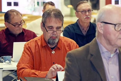 Sosiaalidemokraattien Vasemmistoliiton Vihreiden Ja Keskustan