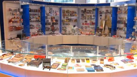 Nintendo World Store Tour UPDATE - April & May 2012 (Ep. 21) - YouTube