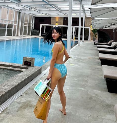 맹승지 압도적 황금골반한겨울에도 수영복 자태 나무뉴스