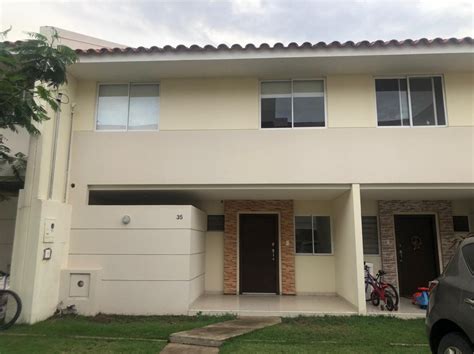 CONDOMINIO PALMAS DEL OESTE I Av Pirai Y 6to Anillo UltraCasas
