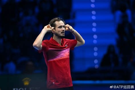 Atp总决赛梅德韦德夫首胜保出线希望 辛纳两连胜atp赛事新闻新浪竞技风暴新浪网