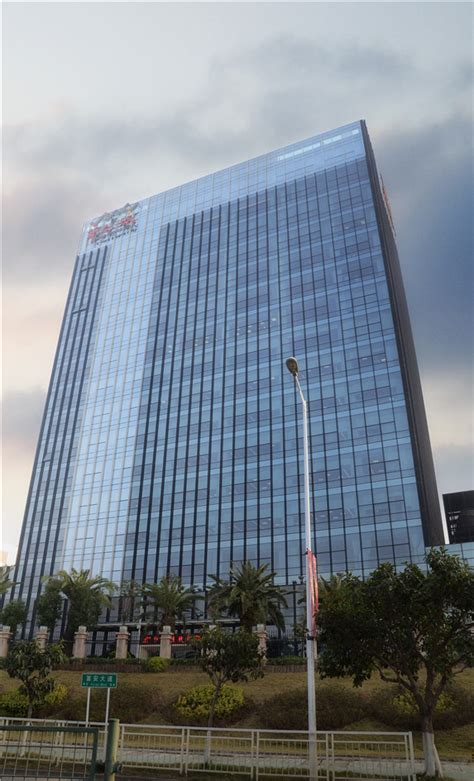 华南城总部大楼 高盛建筑设计