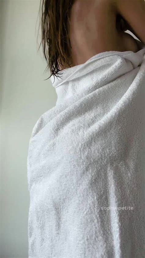 Making A Towel Wrap Isnt My Strongest Skill Scrolller