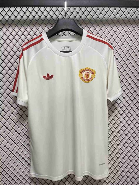Manchester United Jerseys Store
