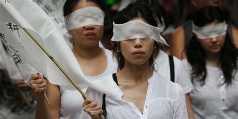 La Mort Suspecte Dun Dissident Chinois Crée Une Vague Dindignation à