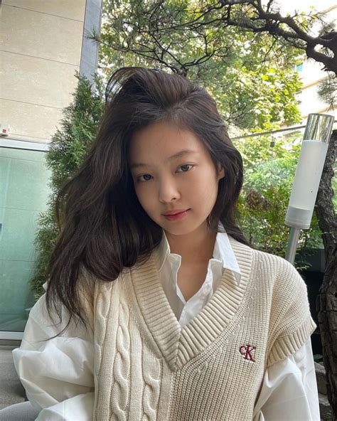 Jennie 绝美内衣照曝光！千万网友点赞纯欲天花板！ Flightclub中文站 Sneaker潮流文化sneakerhead集中地