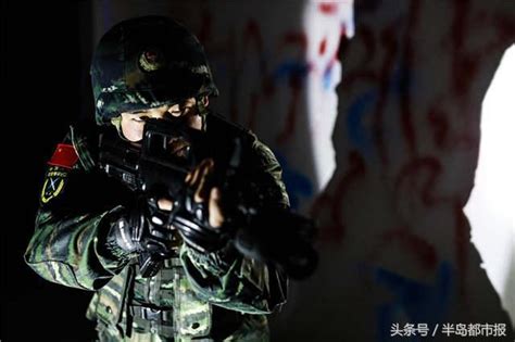 武警青島支隊官兵「鬼屋」捉「鬼」苦練克敵本領 每日頭條
