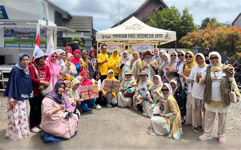 YPIJ Sahabat Super Sandi Uno Bantu Pelaku UMKM Di Sukabumi