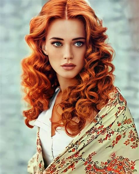 Sorceress In A Shawl Red Haired Beauty Beautiful Red Hair Red Hair