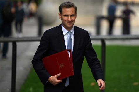 Tories Hit Back At Labour Pledges On Shoplifting Following Sir Keir