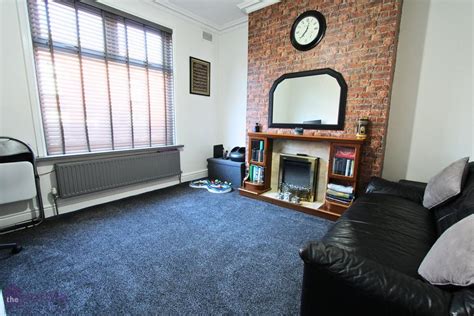 Hughes Street Bolton Bl1 3 Bed Terraced House £210000