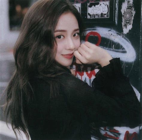 有没有blackpink门面金智秀的美图或者壁纸呀？ 知乎