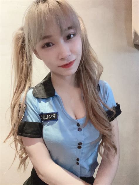 Tw Sutew Cam Model Profile Stripchat