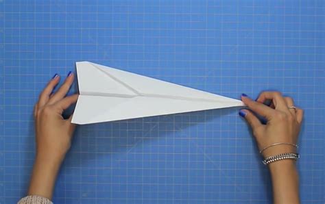The Basic Dart And Other Fold N Fly Paper Airplane Folding