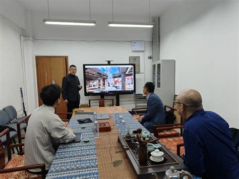 现代国际设计艺术学院、艺术学院同上海半点文化发展公司开展校企合作洽谈 现代国际设计艺术学院