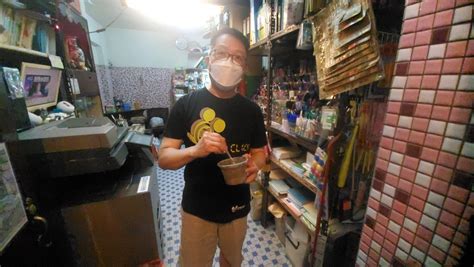 深水埗杀女案│热心街坊献花悼念 感慨：事件好惨 星岛日报