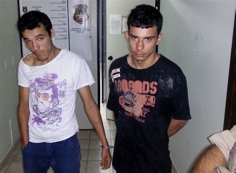 Bandidos assaltam levam quase R 17 mil mas são capturados pela PM