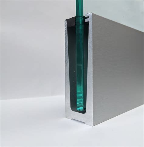 Solus ‘slim Frameless Balustrade System Vantage Balustrades