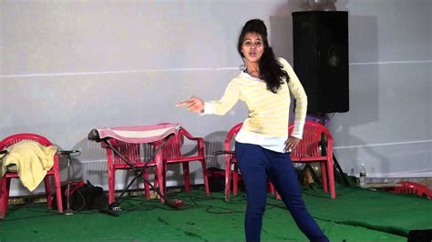 Aankh Mein Kajra Hoth Pe Laali Hot College Girl Stage Dance Youtube