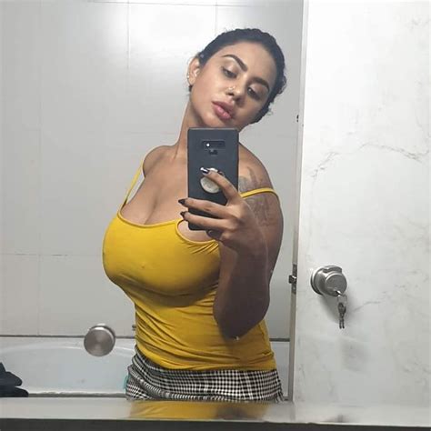 Hottest Twitter Selfies