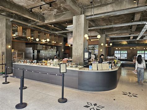 [맛집] 공덕역 베이커리 카페 미국 샌프란시스코 3대 빵집 비파티세리 공덕점