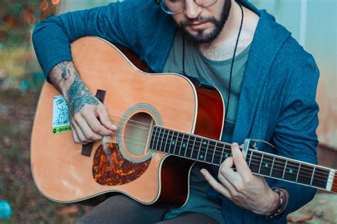 13 Kunci Dasar Gitar Yang Penting Dikuasai Pemula Simak