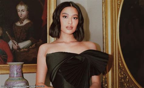 Tomboy Dati Throwback Photos Ni Michelle Dee Kumalat Sa TikTok