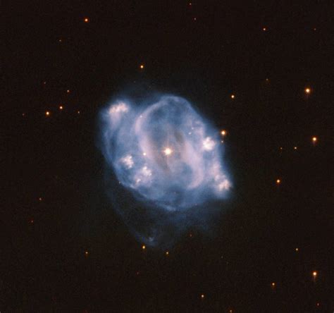 哈勃望远镜拍摄到恒星生命的最后阶段 Nasa中文
