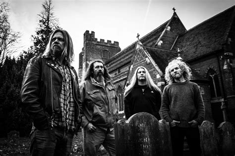 Corrosion Of Conformitys Reed Mullin Suffers Seizure Leaves Tour